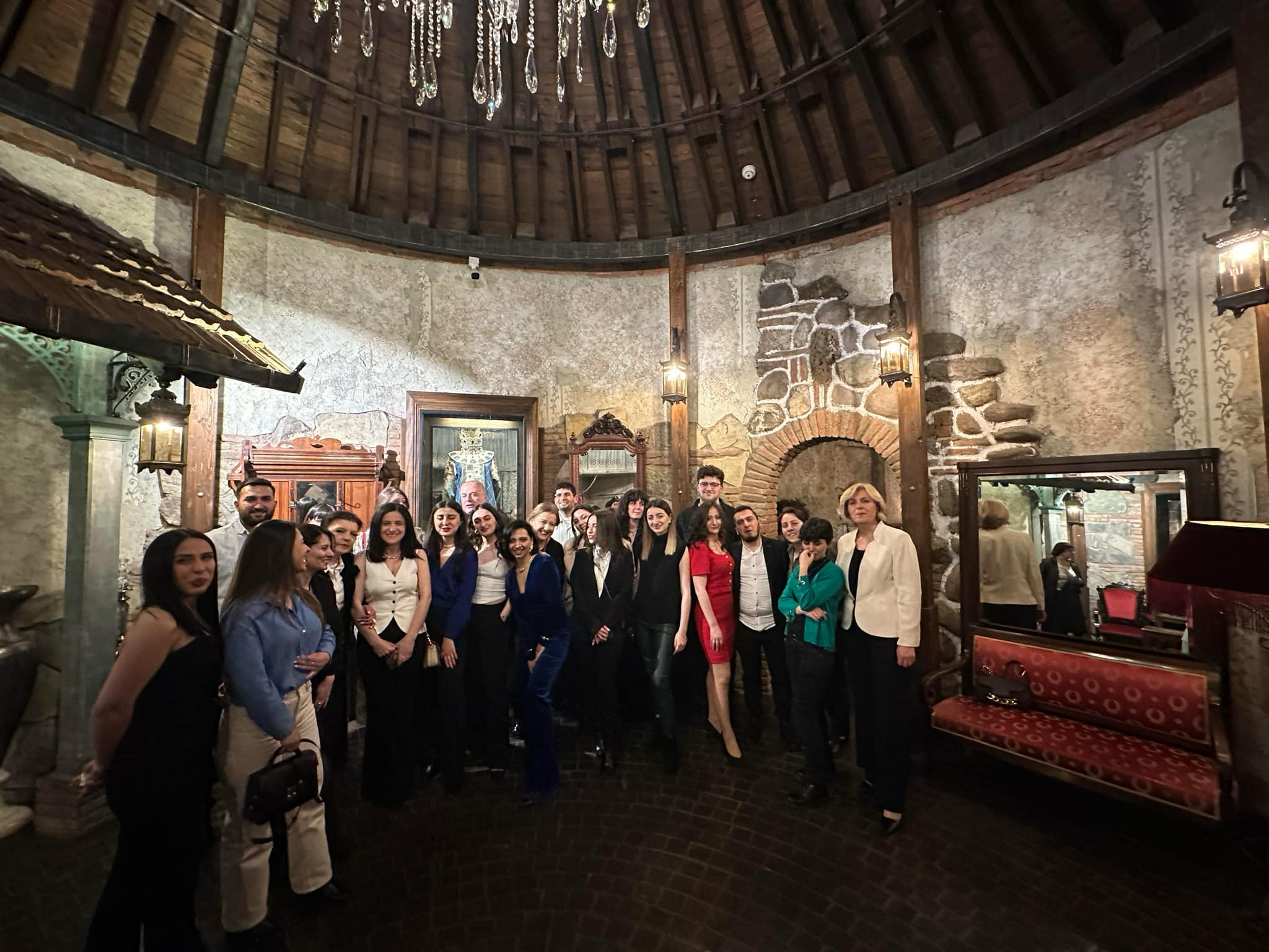 | GAU-ქართულ-ამერიკული უნივერსიტეტი (GAU)